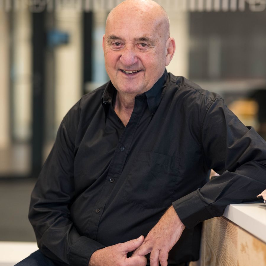 Senior Prof. Dr. Günter Schmidt - German University of Digital Sciences